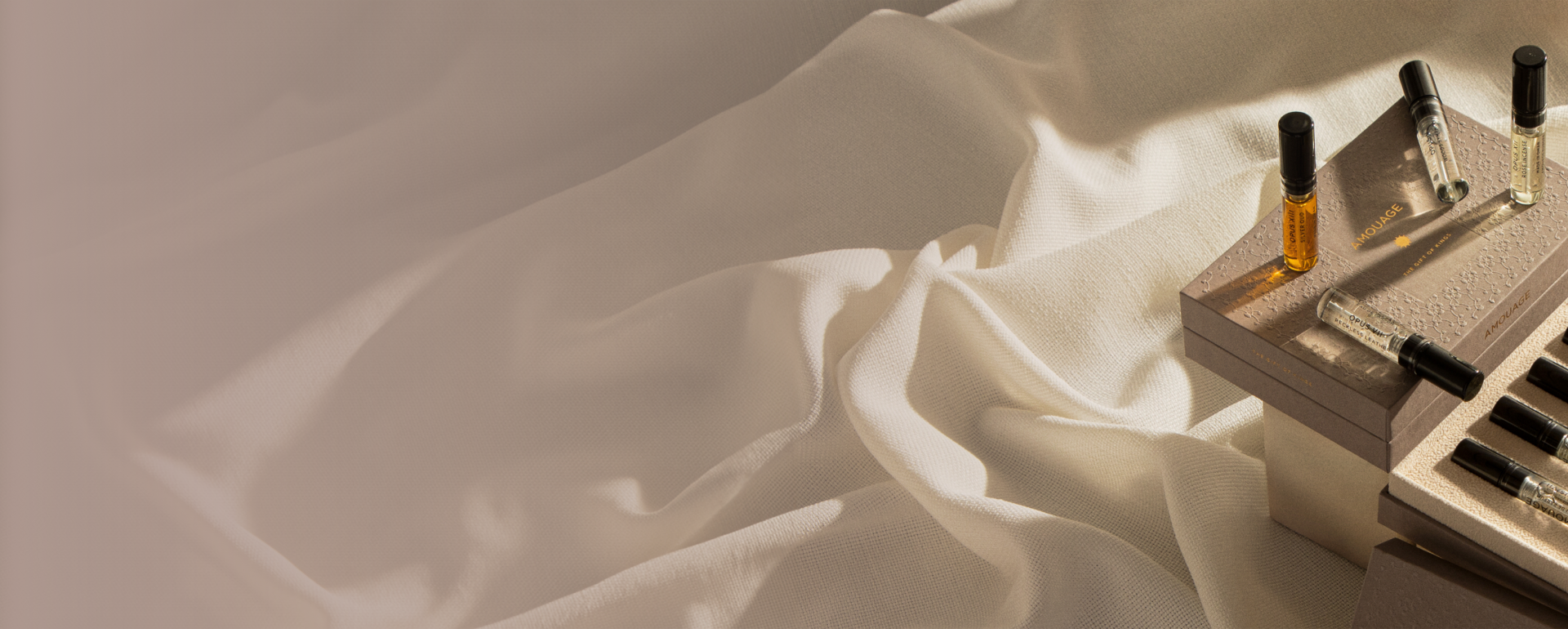 The Library Collection – The House of Amouage